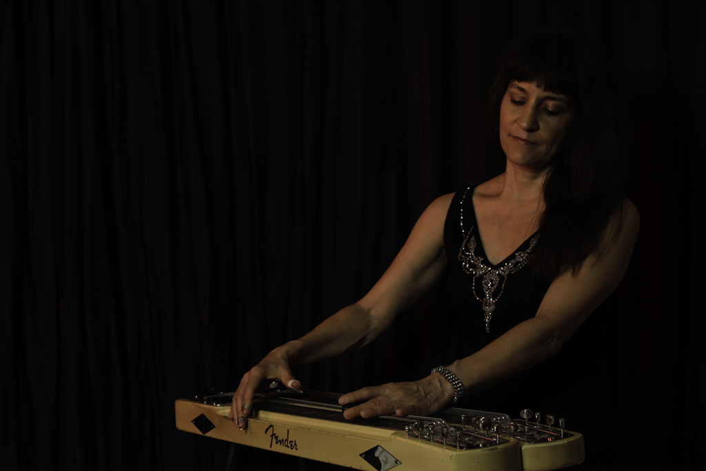 Rose Sinclair | Steel guitar